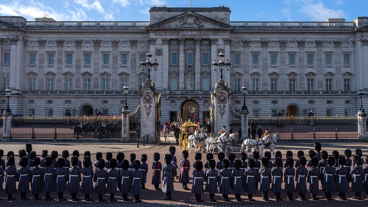 Królewskie zwiedzanie. Pałac Buckingham otwiera kolejne przestrzenie ...