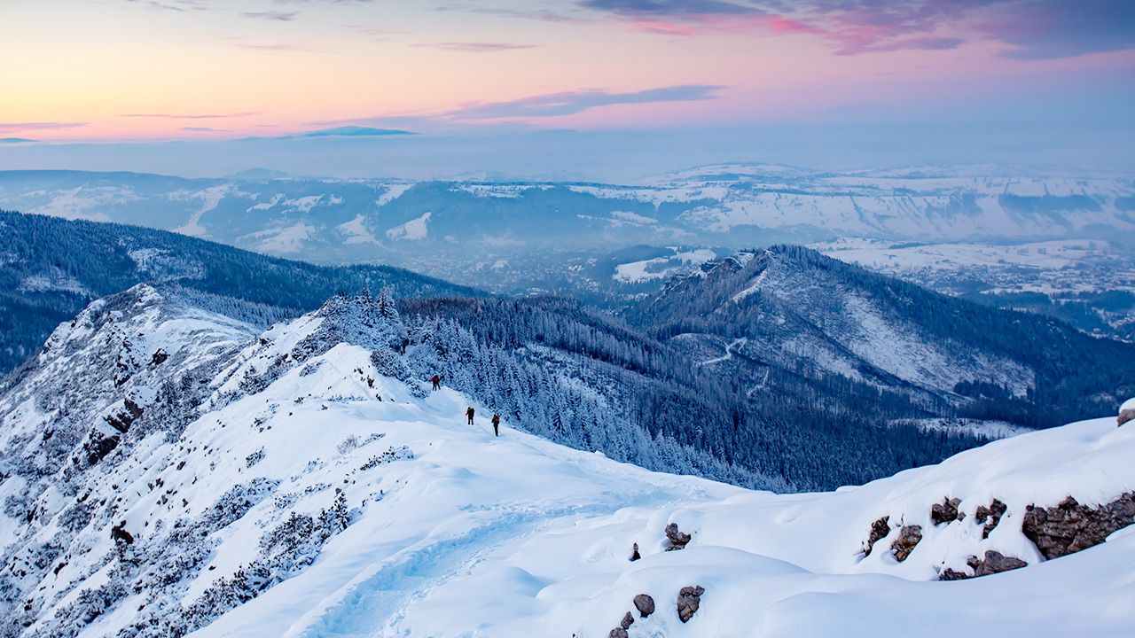 Pogoda 08.01: Sroga zima w górach. W Karkonoszach pierwszy stopień ...