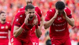 Robert Platek i Elżbieta Filipiak nowymi akcjonariuszami Cracovii | TVP ...