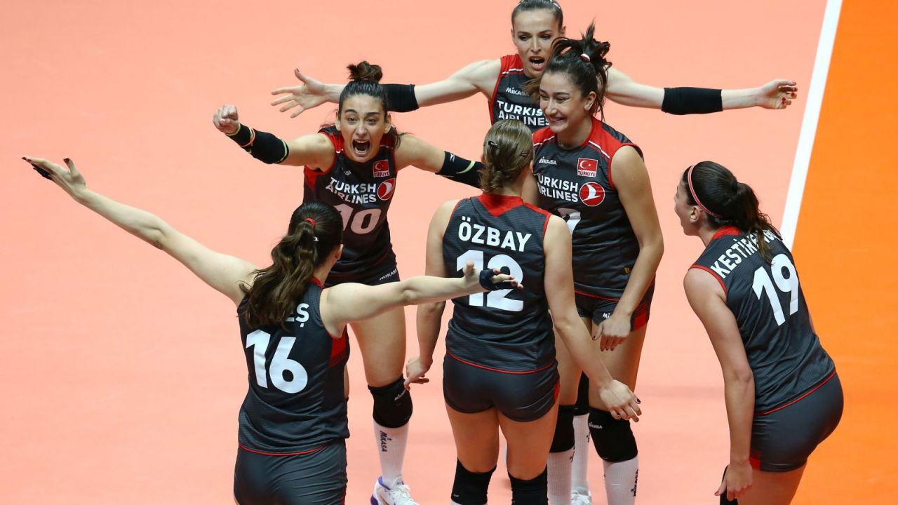 Liga Narodów siatkarek: USA – Turcja w finale w Nankinie | TVP SPORT Liga Narodów siatkarek: USA – Turcja w finale w Nankinie | TVP SPORT