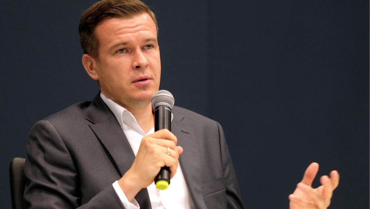 Witold Bańka został wybrany na drugą kadencję jako prezydent WADA | TVP ...